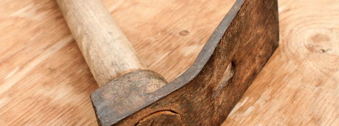 Qué es una azuela: tipos y usos -canalHOGAR